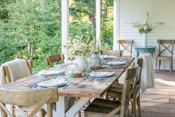 Tips For Setting A Quick, Beautiful Outdoor Table - Sanctuary Home Decor