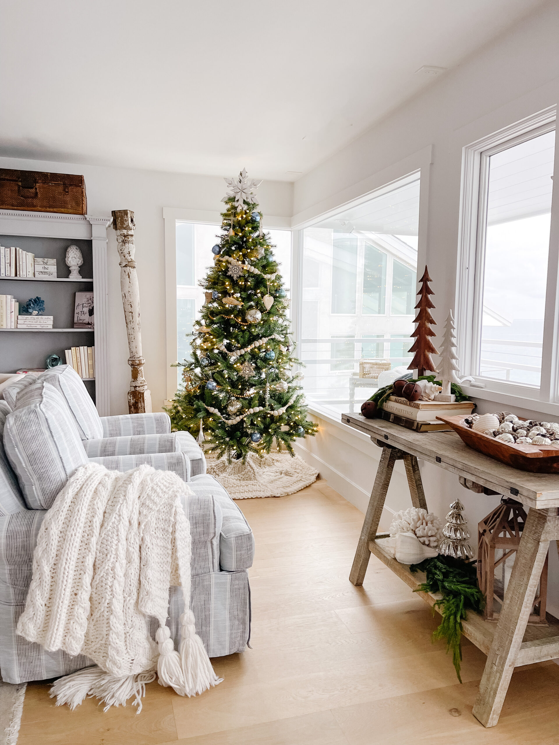How to Make A Small Space Cozy For Christmas - Sanctuary Home Decor